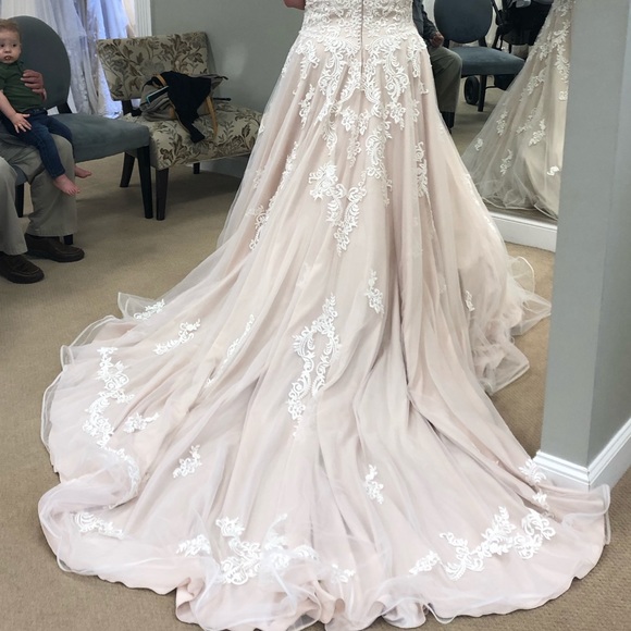 Maggie Sottero | Dresses | Maggie Sottero Shelissa Lynette Wedding ...